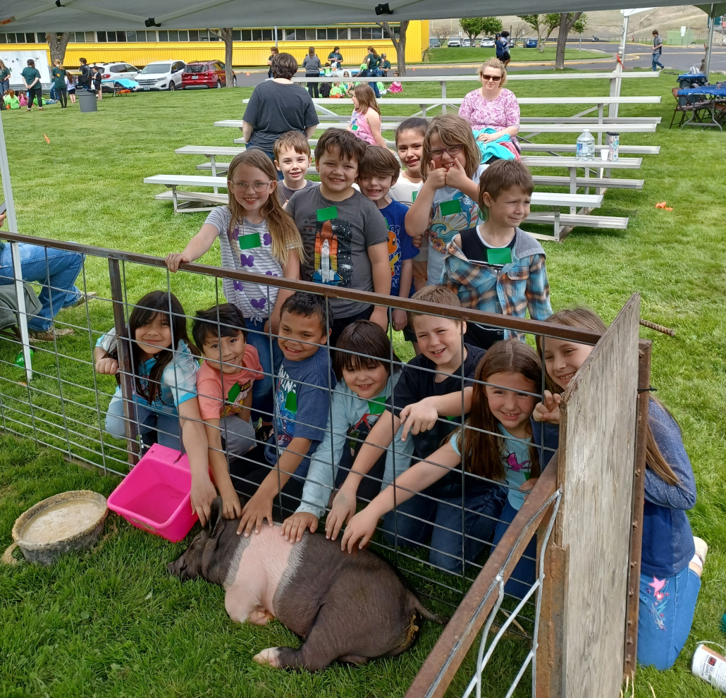 Sherwood Heights Elementary Spring Field Trips - Pendleton School District